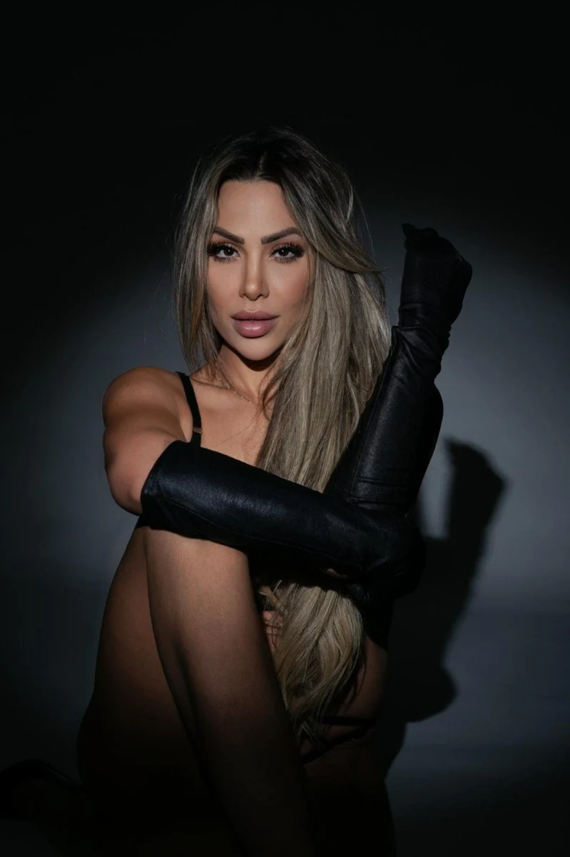 Abbey - Exotic Latin Escort in Dubai Offering GFE and Unforgettable Experiences