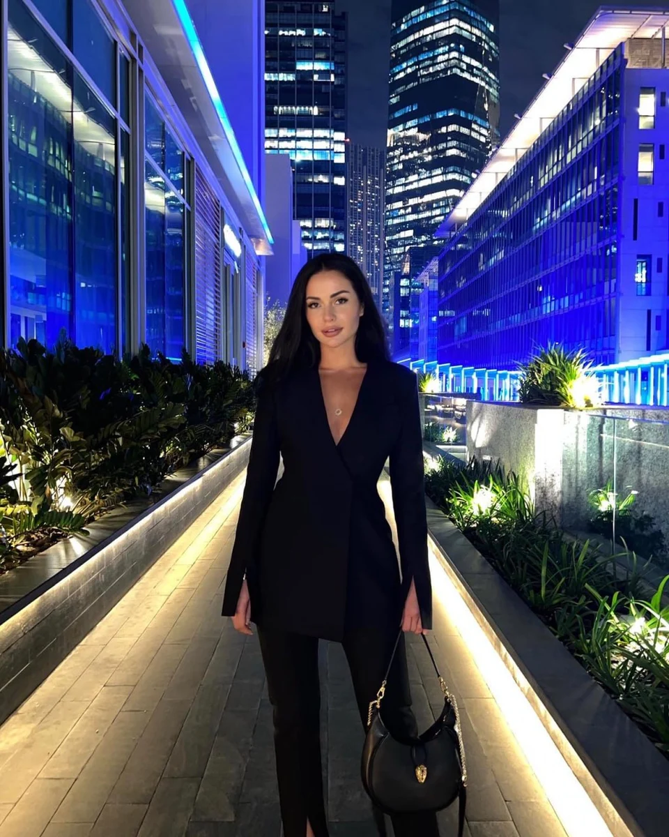 Evangelina - Elegant and Alluring Escort in Dubai